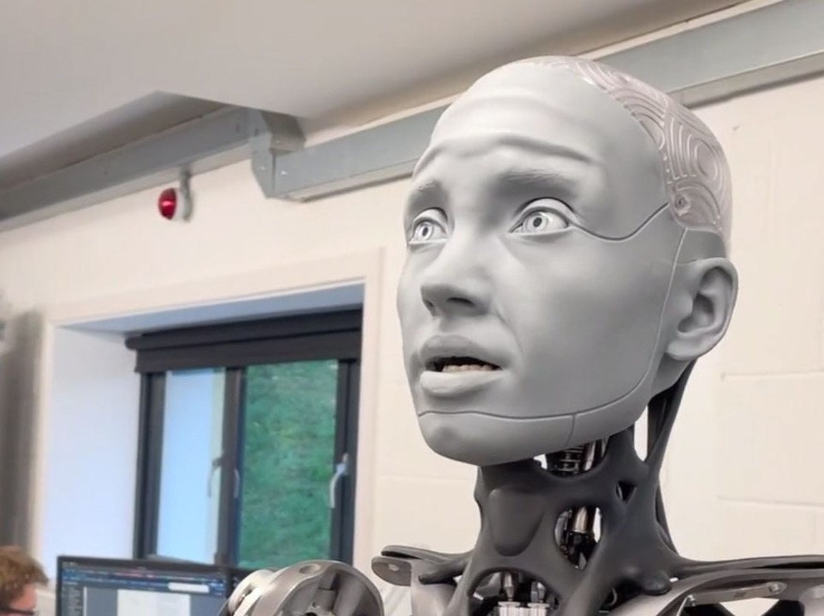 Ameca, the human-like robot that impresses with its similarity to ...